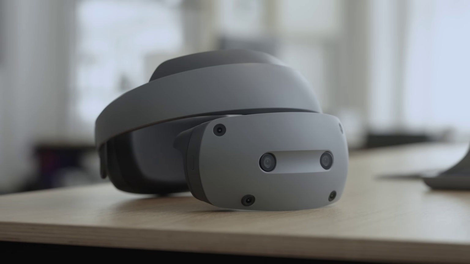 What is Mixed Reality? Definition & Key Features in 2025 - N-iX MR